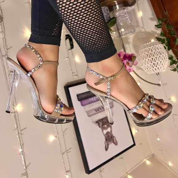 Johnathan Kayne | Shoes | Johnathan Kayne Crystal Rhinestone Strappy ...